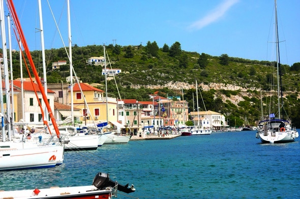 Μονοήμερη εκδρομή στην Πάργα | Κρουαζιέρα στους Παξούς & Αντίπαξους